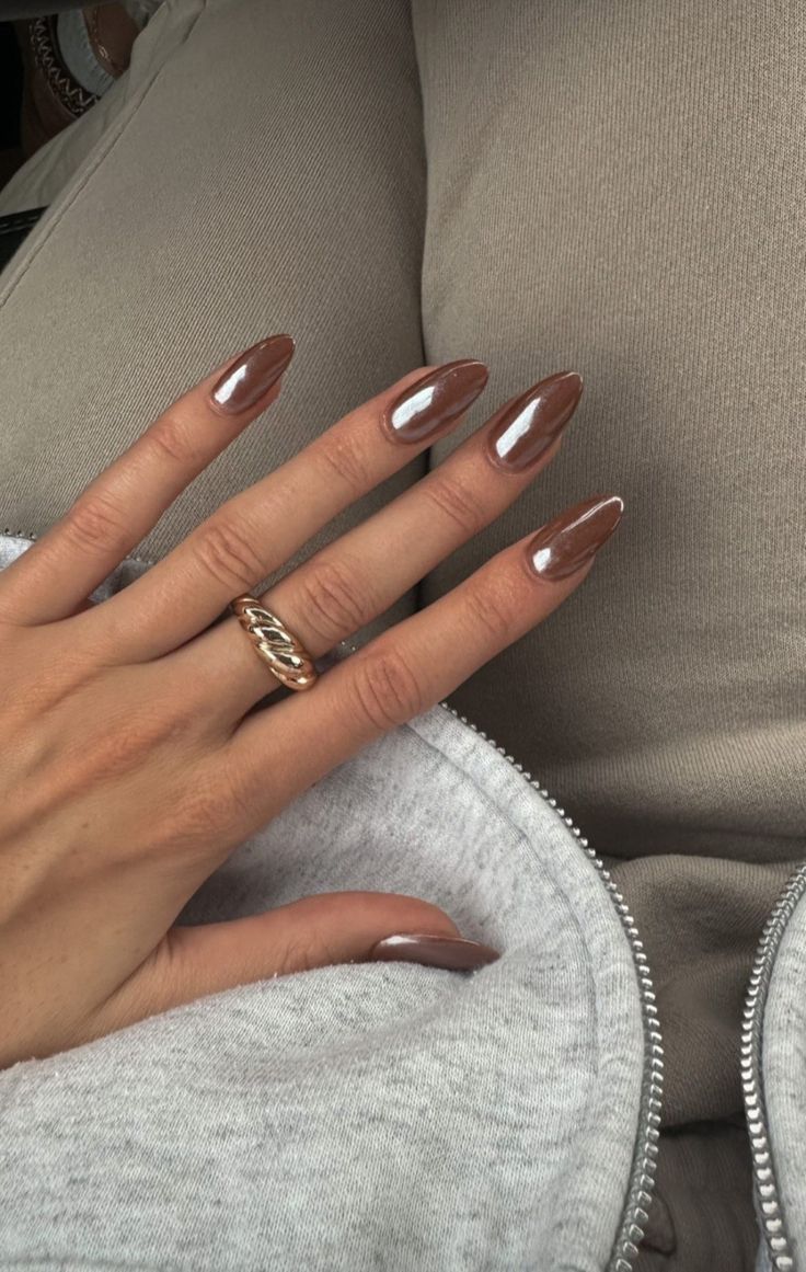 33 Chrome Nails Ideas You’ll Want to Copy Immediately In 2025 - Stolen Inspiration - hub ...